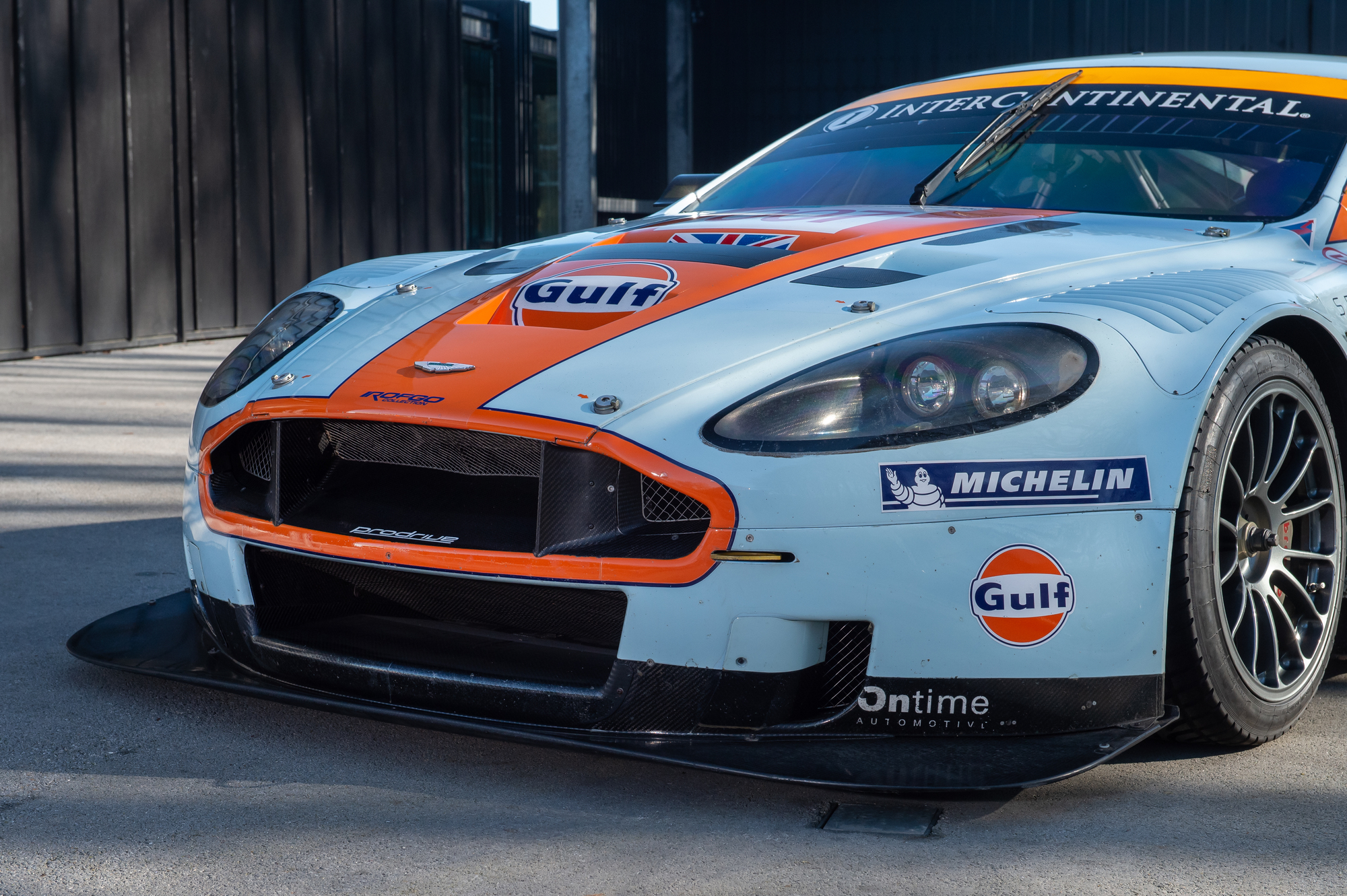 Aston Martin Dbr9 Wallpaper